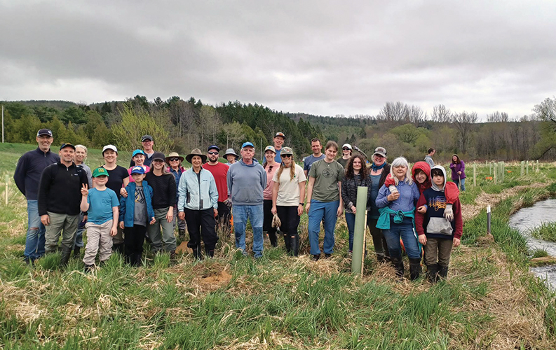 Temperance Creek tree planting – The Creemore Echo